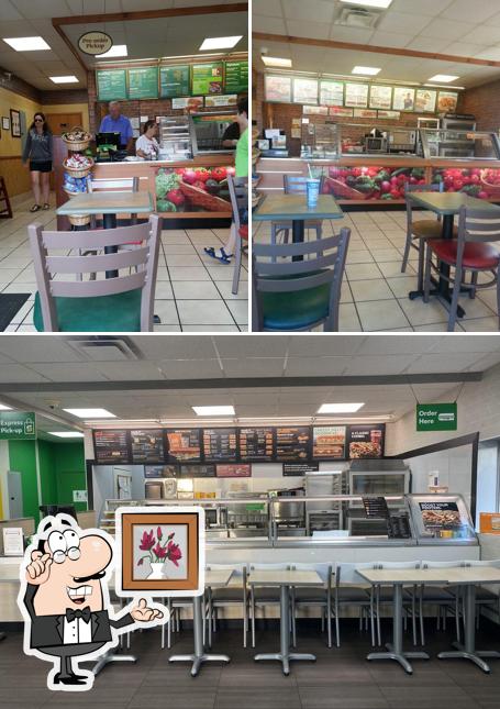 Subway - Shirley - 7913, Shirley - Restaurant menu, prices and reviews