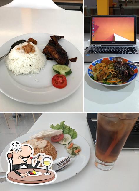 Café Airlangga cafeteria, Surabaya - Restaurant reviews