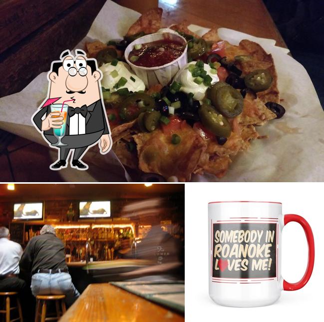 The Roanoke in Seattle - Restaurant menu and reviews
