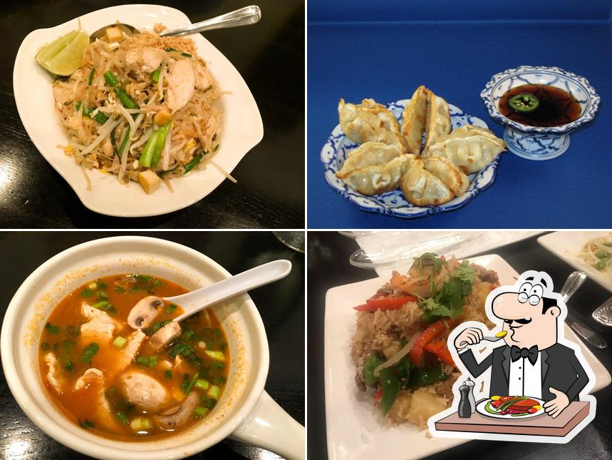 Ruby of Siam, 1849 2nd St in Highland Park - Restaurant menu and reviews