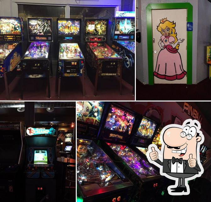 8-Bit Arcade Bar in Renton - Restaurant menu and reviews