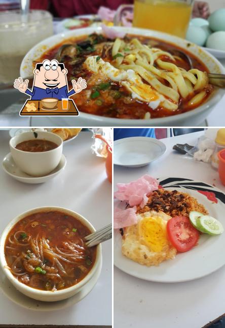 Buffet Saiyo restaurant, Bekasi Regency, Jl. Dr. Ratna Kel No.10 ...