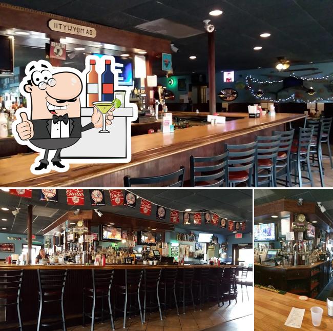 Crabby Al's Seafood Restaurant in Thomaston - Restaurant menu and reviews