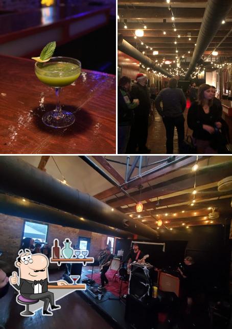 The Fox Lounge in Gainesville - Restaurant reviews