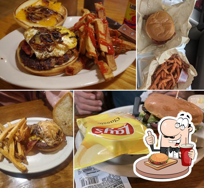 Hoots BBQ & Steaks in McGehee - Restaurant menu and reviews