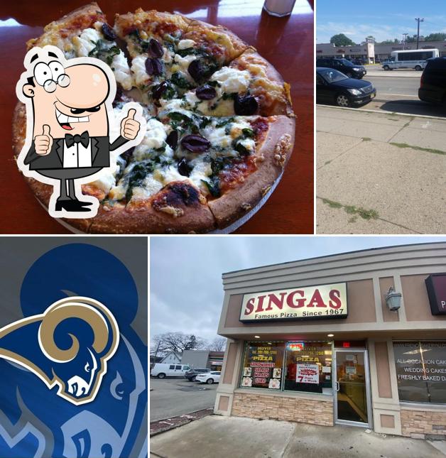 Singas Famous Pizza in Elmwood Park - Restaurant menu and reviews