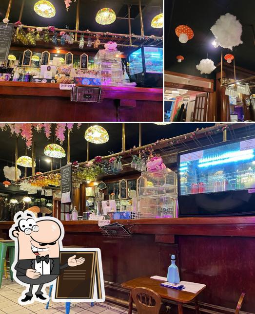 The Looking Glass Cafe, Kingston - Restaurant menu, prices and reviews