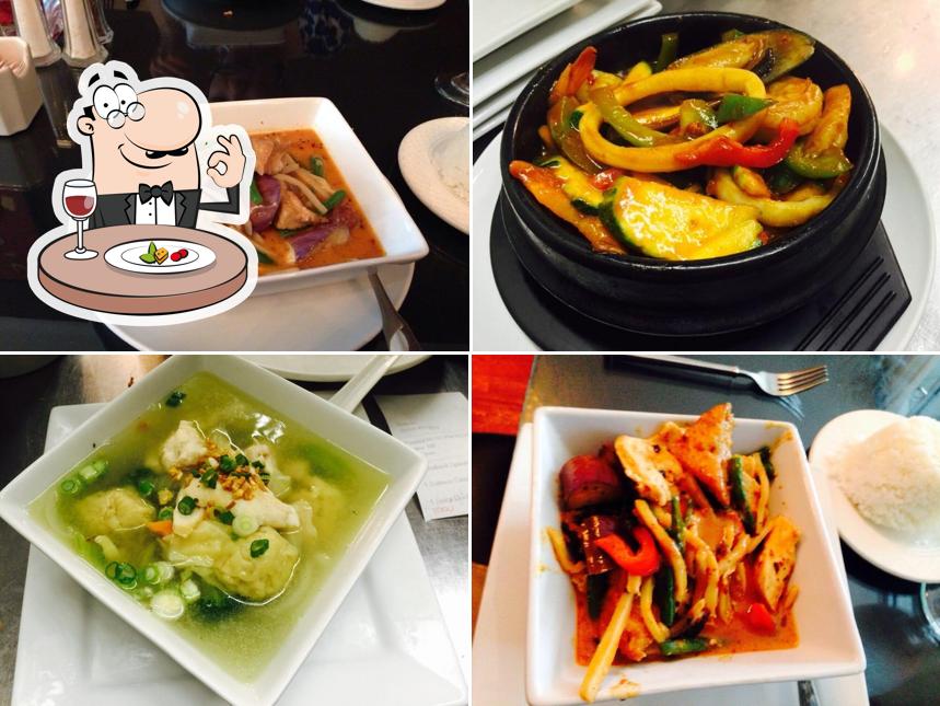 Moon River Thai Bistro in Danville - Restaurant menu and reviews