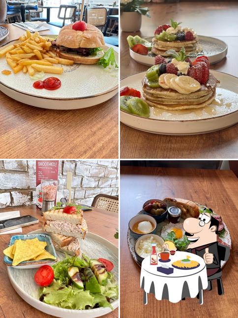 Freyja Cafe Bistro Bar in London - Restaurant menu and reviews