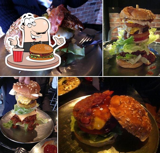 Jacoby Burger restaurant, Seoul, 45-6 Yongsandong 2(i)-ga - Restaurant ...