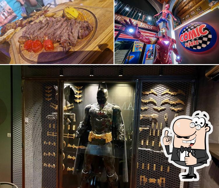 Restaurante COMIC PLANET. American Food & Drink, Madrid, Av. de Alberto ...