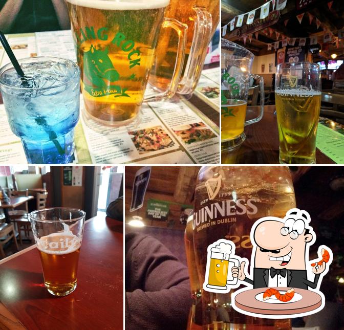 Molly Bloom's Irish Pub, University Shops Plaza, 170 University Ave W ...