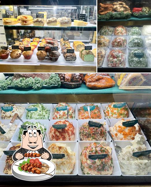 Bagel Pub, West New York - Restaurant menu, prices and reviews