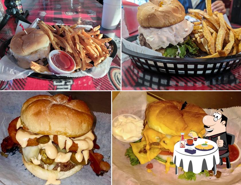Buckeye Express Diner, 810 OH-97 in Bellville - Restaurant menu and reviews