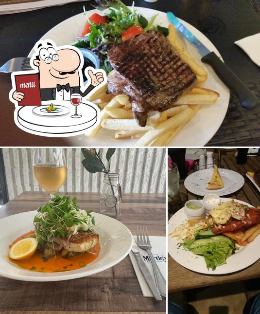 Trade Coast Hotel in Pinkenba - Restaurant reviews