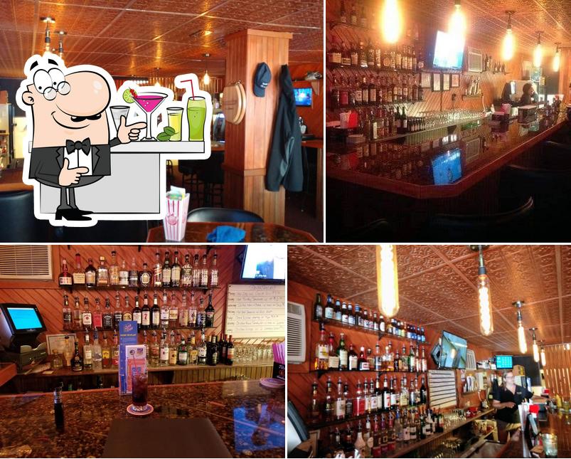 River Bottom Bar & Grill in Clayton - Restaurant menu and reviews