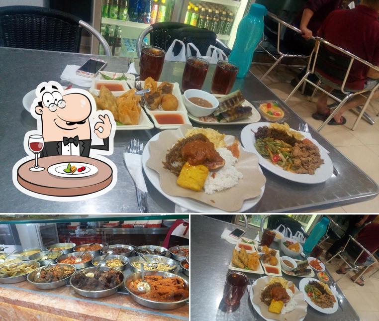 Roti Tiam Bakery And Café, Balikpapan - Restaurant menu, prices and reviews