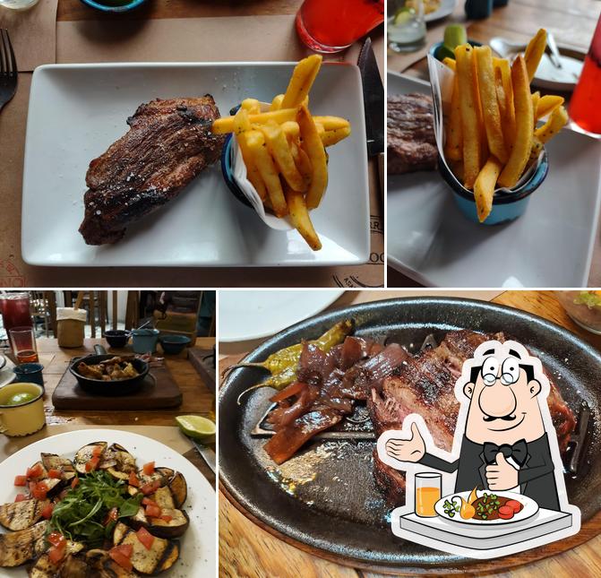 El Barrio De La Bocha Asador Argentino, Santiago de Querétaro ...