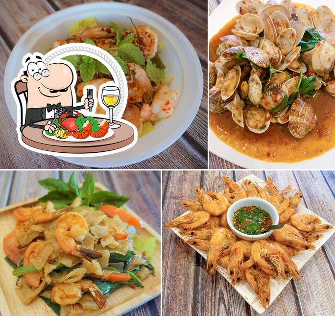 Iyara Thai Cuisine in Houston - Restaurant menu and reviews