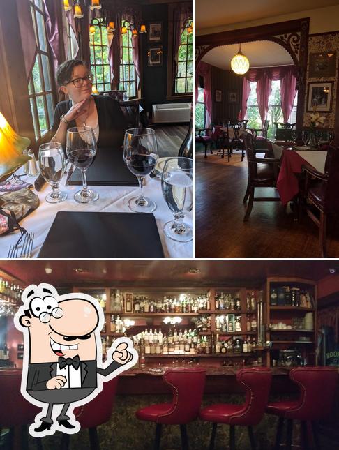 Rogue's Manor in Eureka Springs - Restaurant menu and reviews