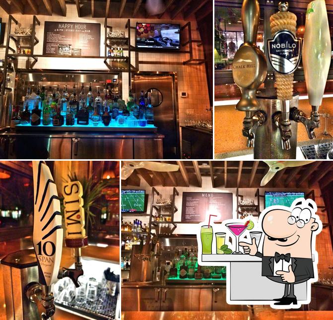 Top 5 seafood restaurants in Estero, october 2025 - Restaurant Guru