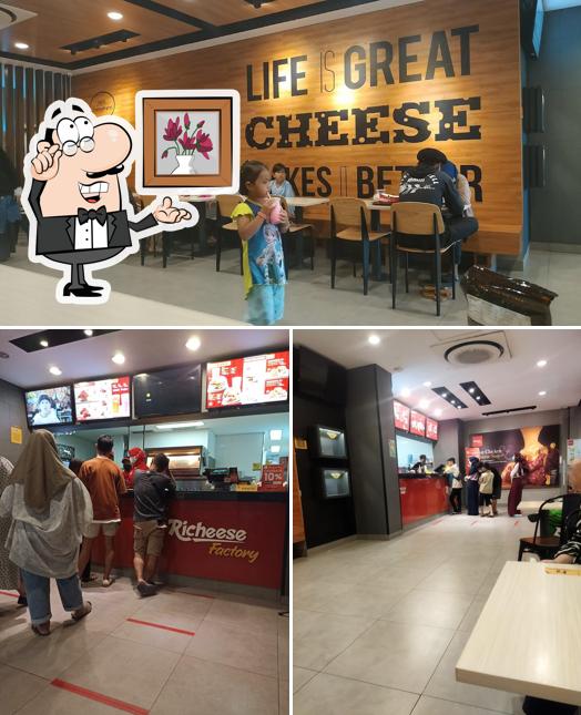 Richeese Factory Purwakarta restaurant, Purwakarta - Restaurant reviews