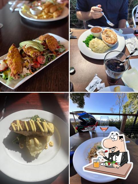 St Bernards Hotel, Tamborine Mountain - Restaurant menu, prices and reviews