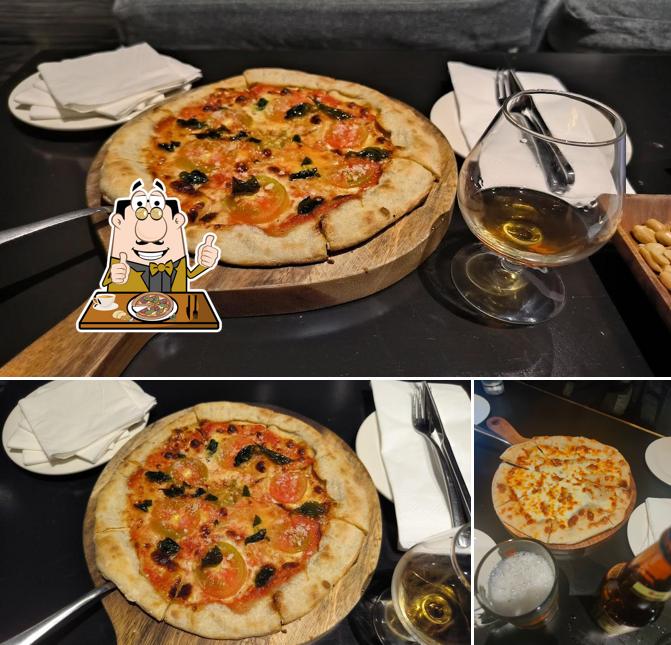 Straight Up Bar, Seda Manila Bay, Parañaque - Restaurant reviews