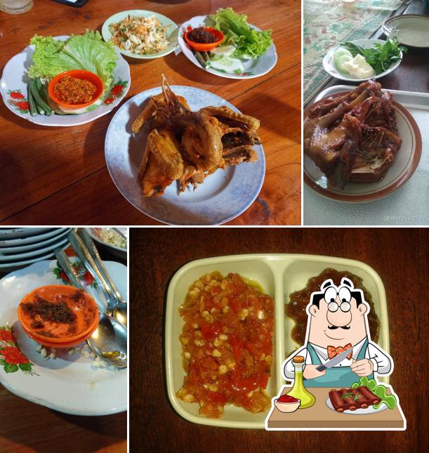 Ayam Goreng Kampung Mbah Karto Tembel 3 restaurant, Karanganyar ...