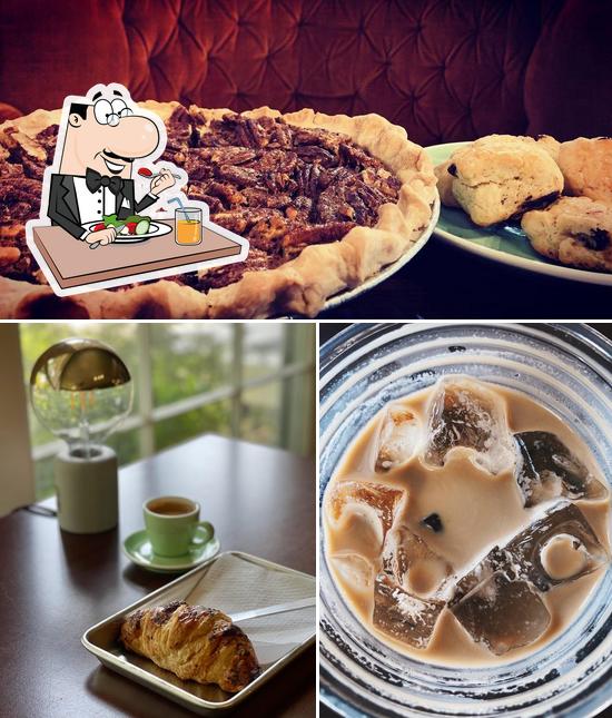 Greenfield coffee, cocktails, barrels & brew, 555 Pace Park Rd in ...