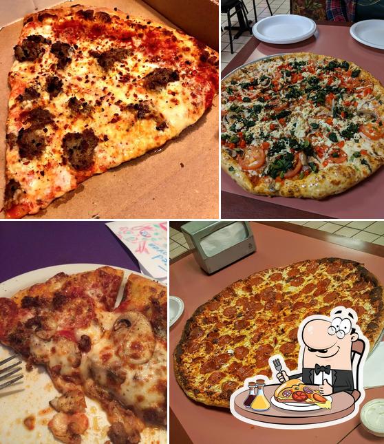 Chariot Pizza restaurants in Tucson, autumn 2025 - Restaurant Guru