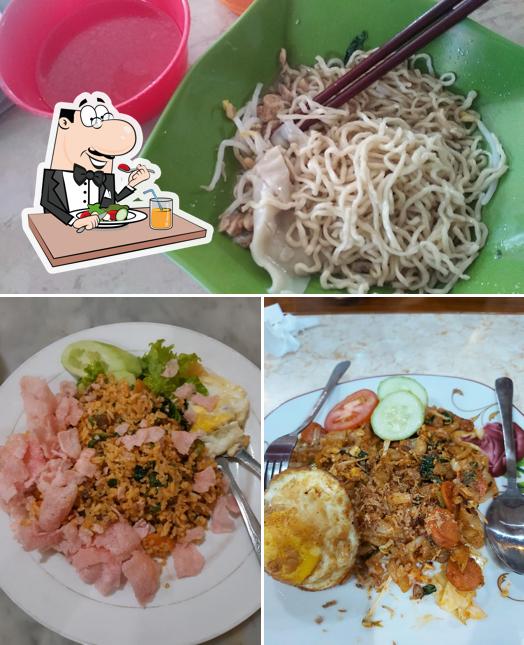 Kopmil Om Ping Pondok cafe, Padang, Jl. Niaga No.289 - Restaurant reviews