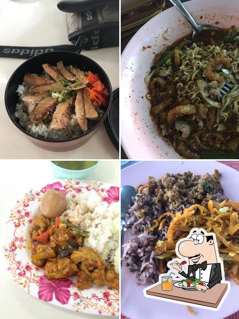 ศูนย์อาหารมานา (MN) Manna Food Center cafeteria, Chiang Mai