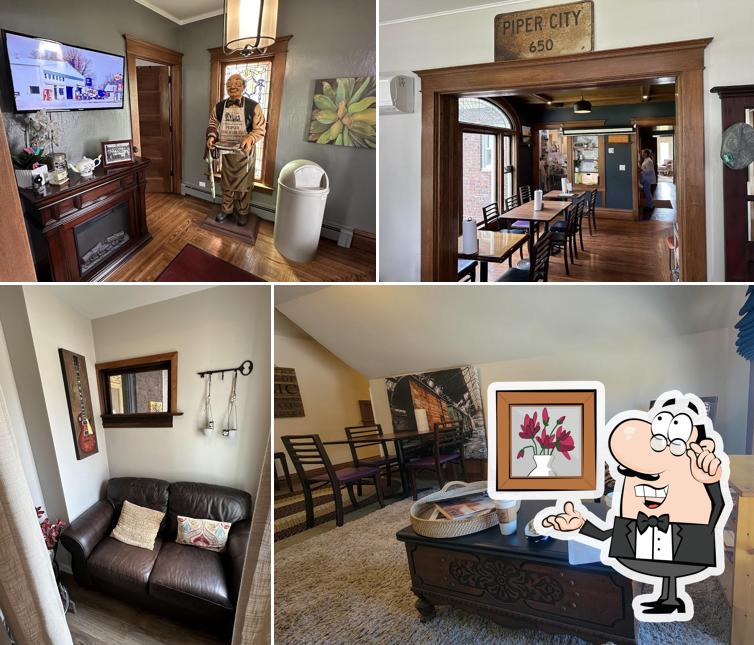 Hummingbird Coffee House, Piper City - Restaurant menu, prices and reviews