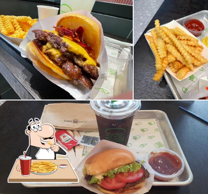 SHAKE SHACK EMSPHERE, Bangkok - Restaurant menu, prices and reviews
