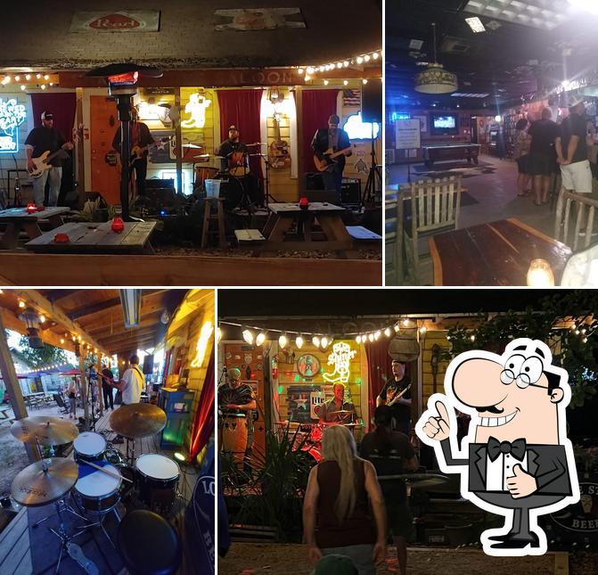 Shady Acres Saloon, Houston - Restaurant menu, prices and reviews