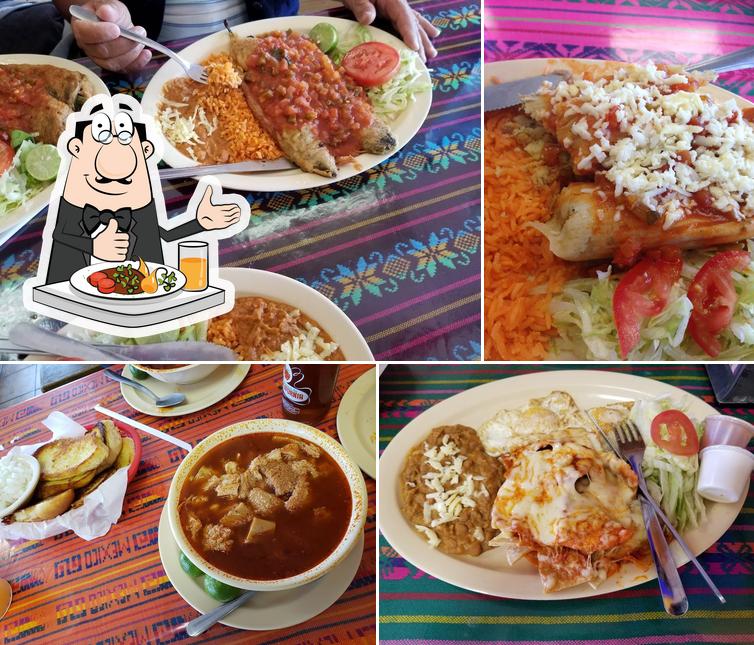 La Choza Menudazo y Tamalotes restaurant, Ciudad Juarez - Restaurant ...