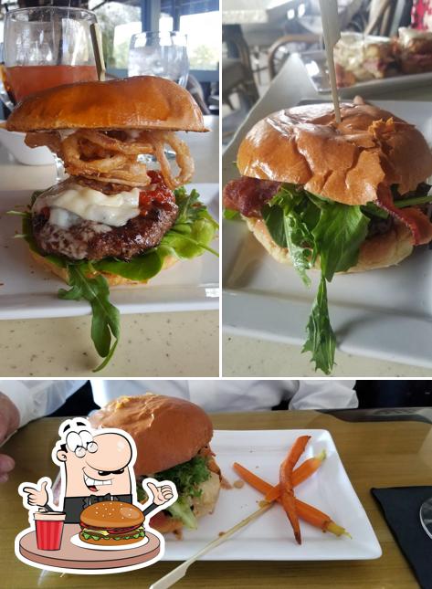 Vogue Bistro, 15411 W Waddell Rd in Surprise - Restaurant menu and reviews