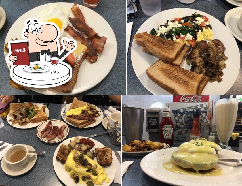 Wayland Square Diner in Providence - Restaurant menu and reviews