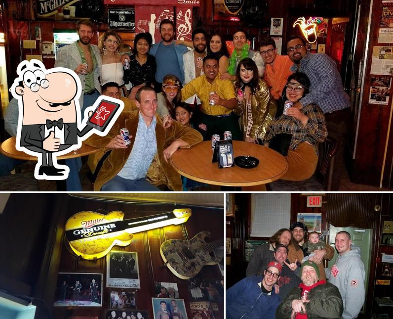 Ray's 'Happy Birthday' Bar in Philadelphia - Restaurant menu and reviews