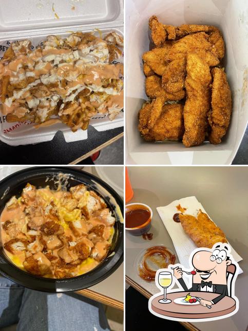 Mad chicken, 1000 Ross Park Mall Dr in Pittsburgh - Restaurant menu and ...