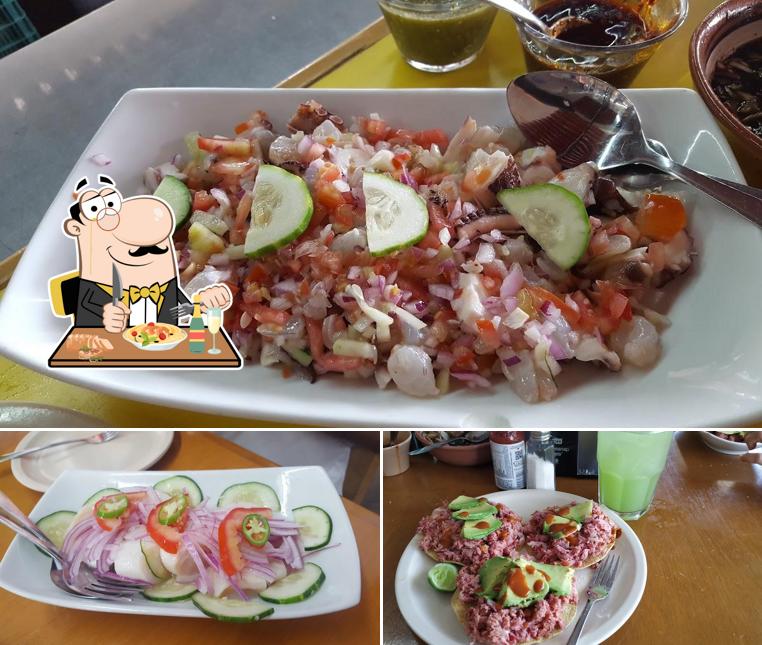 Mariscos 8 Tostadas, Puerto Vallarta - Menú del restaurante, precios y ...