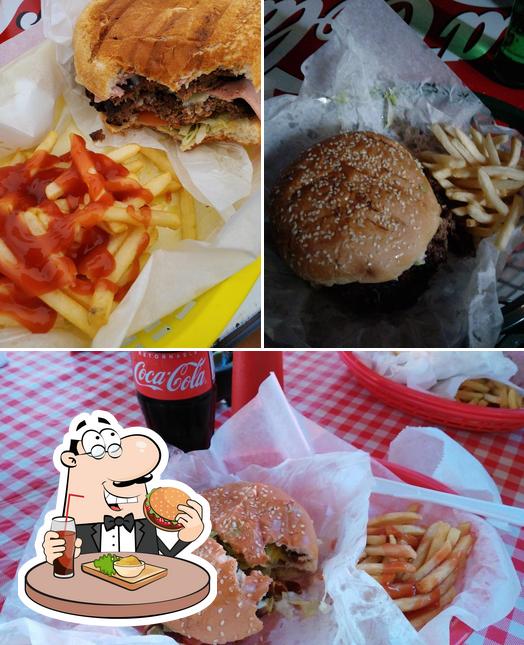 Restaurante Pino Burger, Nuevo Laredo, C. Veracruz 2852 - Opiniones del ...