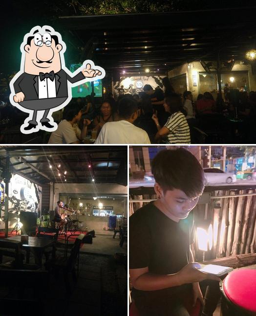 Fifty Five pub & bar, Bangkok, ซอย สุขุมวิท103 Sukhumvit 103 Rd - Restaurant reviews