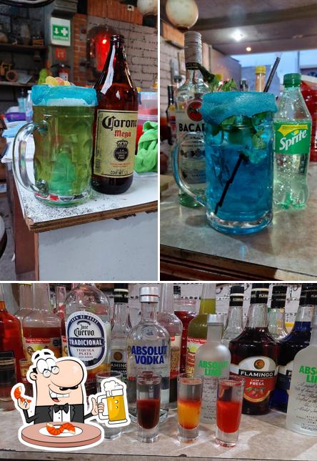 Miches 4 locos pub & bar, Mexico City - Restaurant reviews