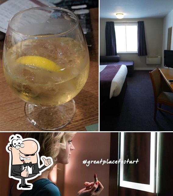 Premier Inn Redhill Reigate hotel in Redhill - Restaurant reviews
