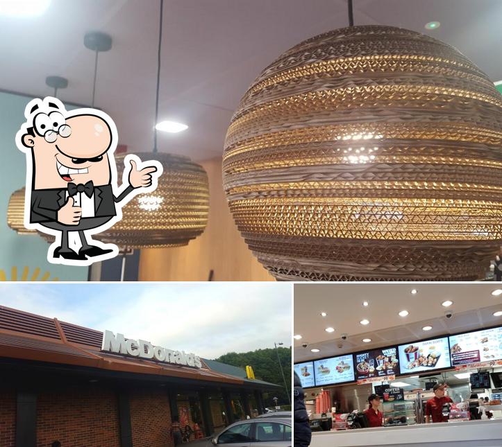 KFC Hull - Kingswood Retail Park, Raich Carter Wy. in Hull - Restaurant ...