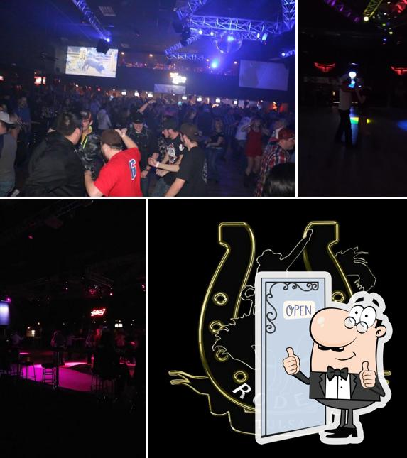 Rodeo Nightclub in Tulsa - Restaurant reviews