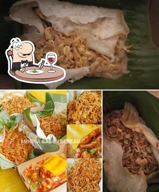 Restaurante Lumpia Basah Berkah Tugu Macan, Ragajaya