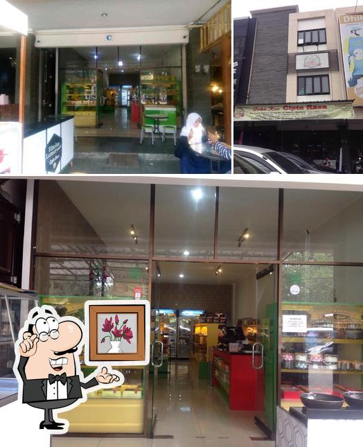 Toko Kue Cipta Rasa, Bandung - Menú del restaurante, precios y reseñas
